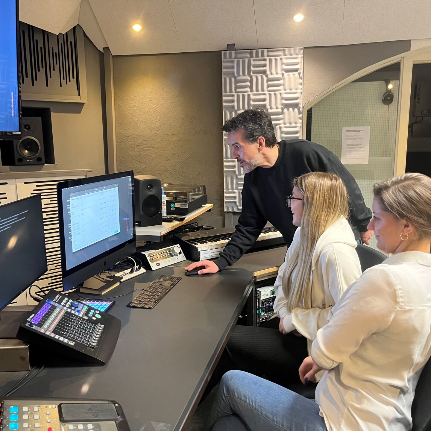 Video/Audio-Workshop: Upcycling/Remixing – Merz Akademie